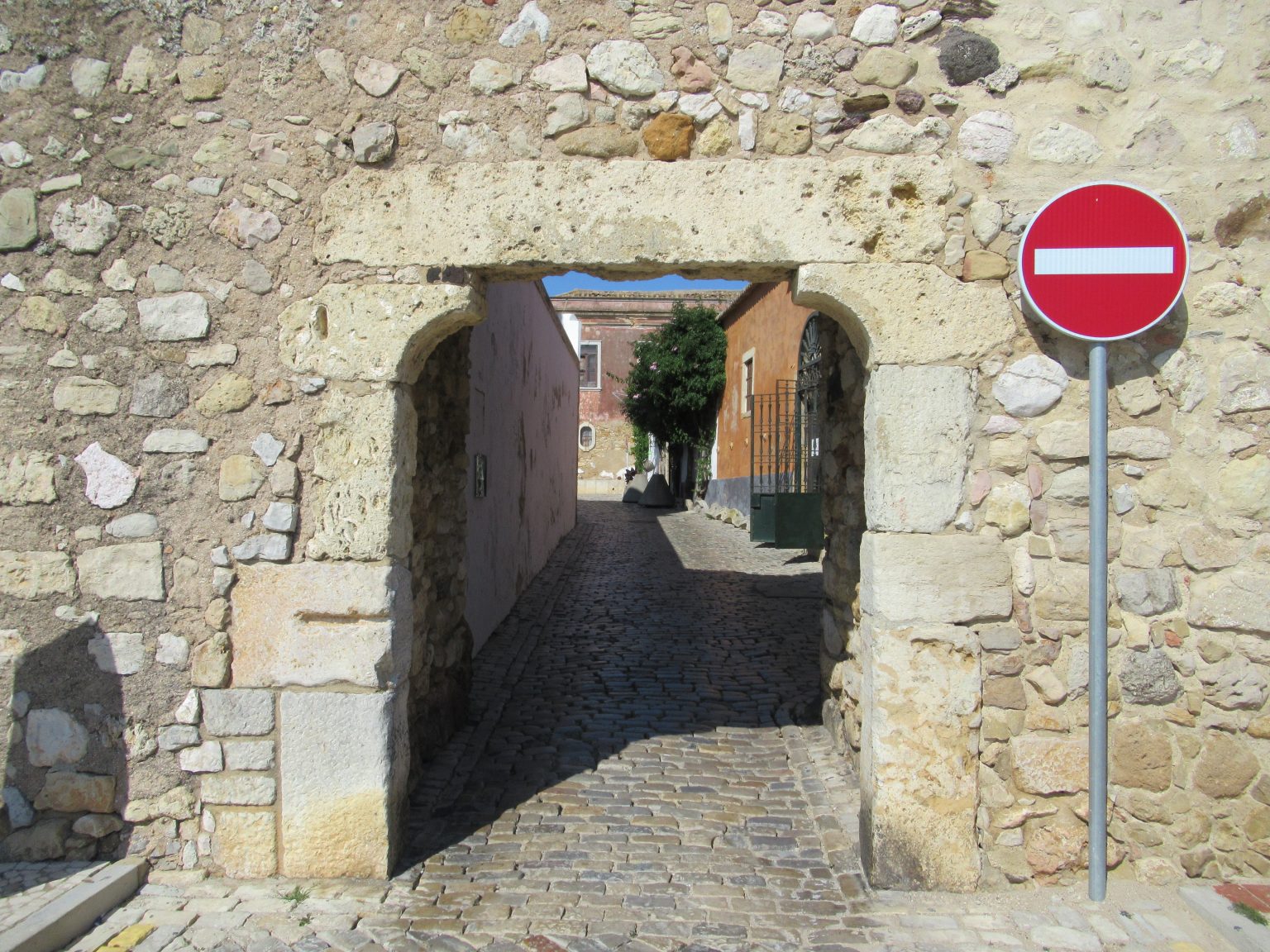 Faro Old Town: Quick Guide To The Capital Of The Algarve (2024) - Our ...