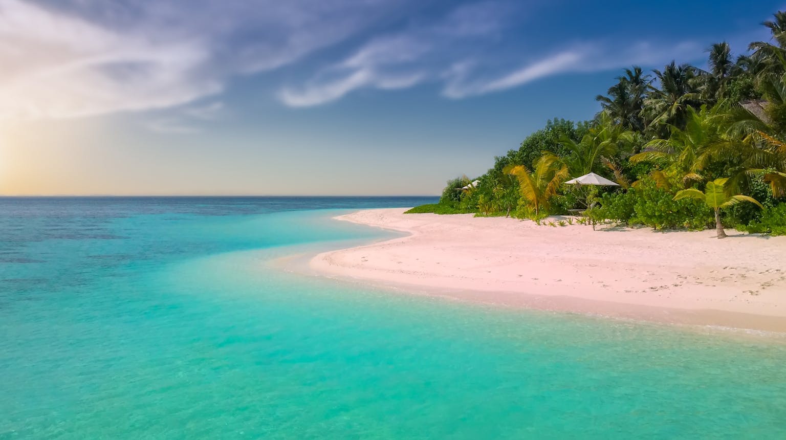 Mauritius Vs Reunion Islands: An Honest Comparison (2024)